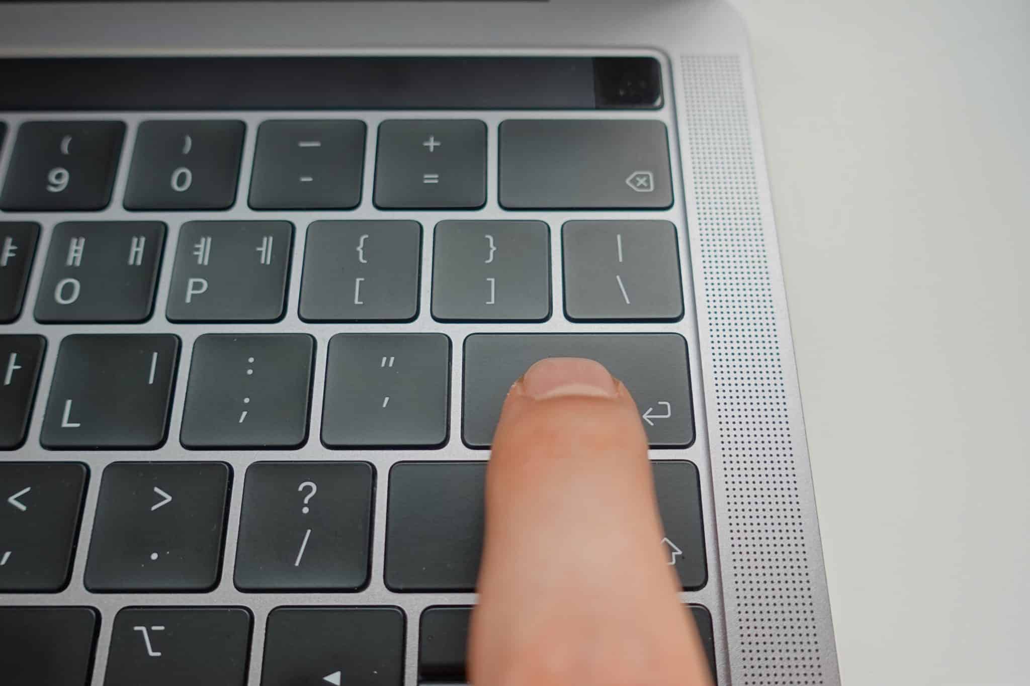 Comment faire le symbole # sur clavier ordinateur : guide complet 2025